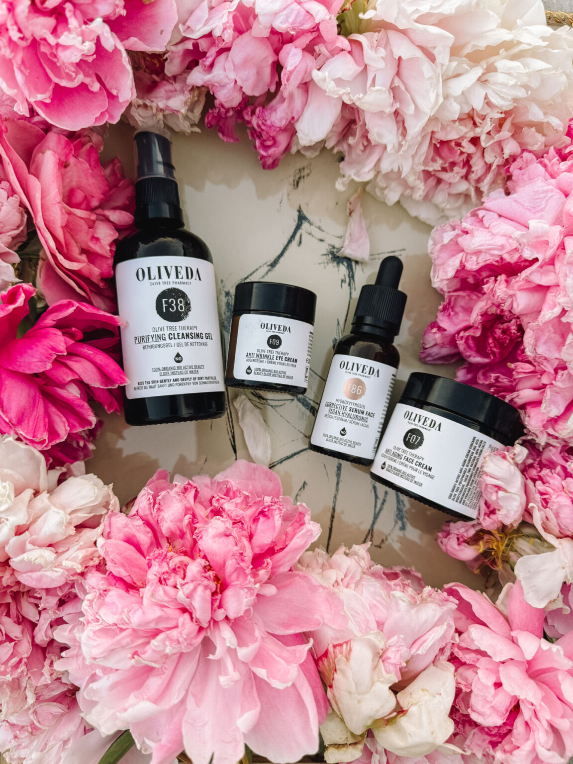 OLIVEDA SKINCARE - WHY IT'S GAINING POPULARITY IN THE US - Stripes in Bloom